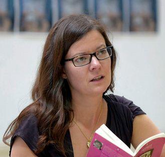 Contact Kate Saxon - Agent, Manager and Publicist Details