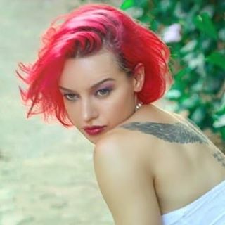 Contact Olly Esse - Agent, Manager and Publicist Details