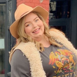 Contact Justine Kay - Agent, Manager and Publicist Details