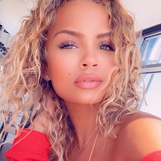 Contact Halle Calhoun - Agent, Manager and Publicist Details