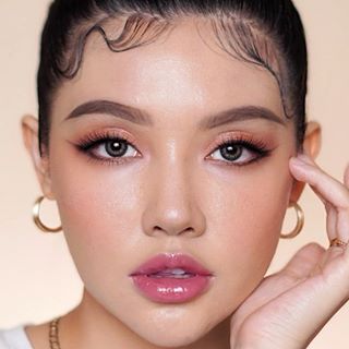 Contact Lidia Fang - Agent, Manager and Publicist Details