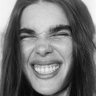 Contact Zoi Noni Mantzakanis - Agent, Manager and Publicist Details