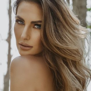 Contact Caitlin Booth - Agent, Manager and Publicist Details