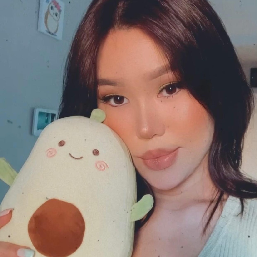 Contact Oyuka Buya - Creator and Influencer