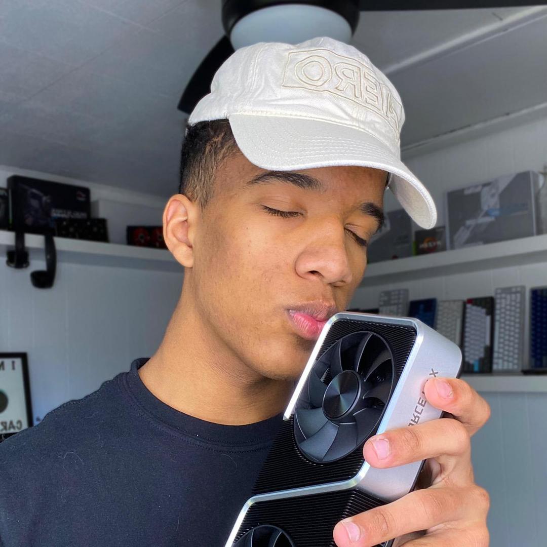 Contact Carterpcs - Creator and Influencer