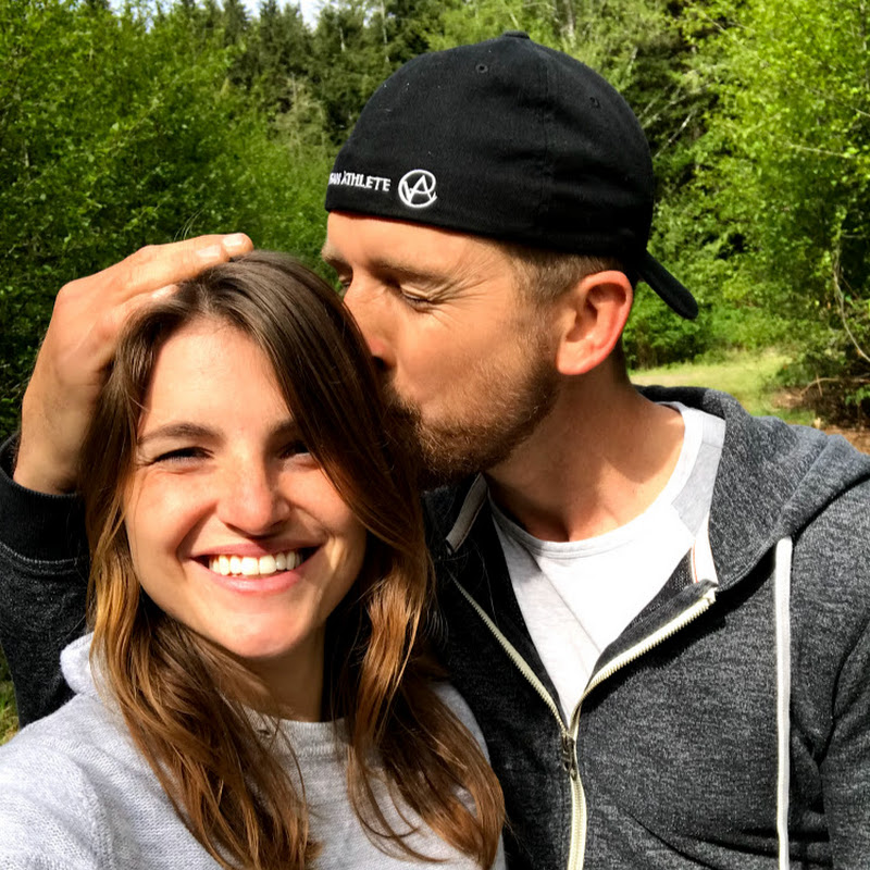 Contact Living Off Grid w/ Jake & Nicole - Creator and Influencer
