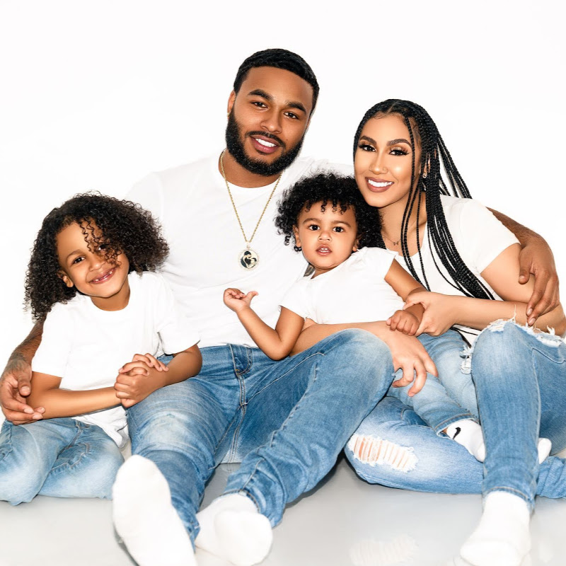Contact Royal Family - Creator and Influencer
