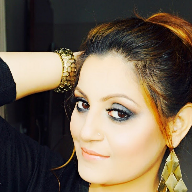 Contact Shimmer and Muse - Creator and Influencer