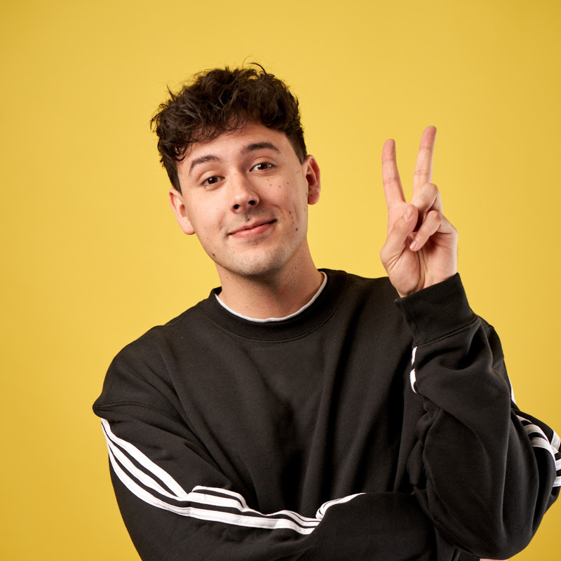 Contact CrispyRob - Creator and Influencer