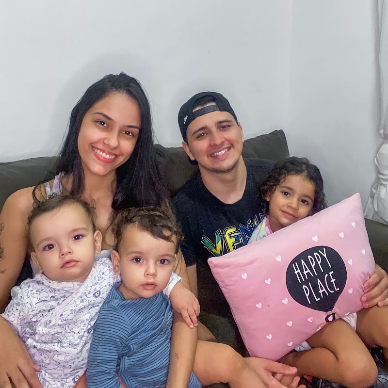 Contact Família Barcaro - Creator and Influencer