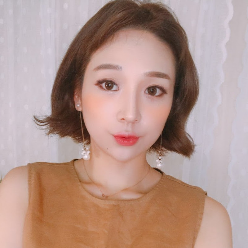 Contact 로미쌤 ROMI - Creator and Influencer