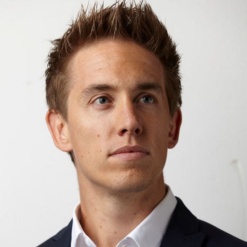 Contact David Laroche FR - Agent, Manager and Publicist Details