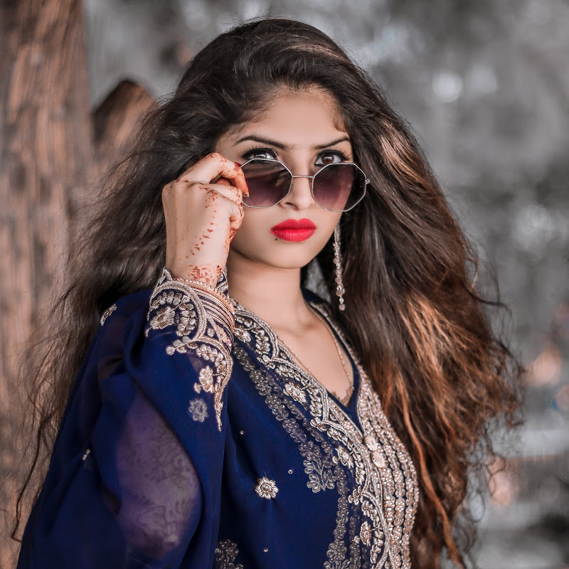 Contact Maahi Queen - Creator and Influencer