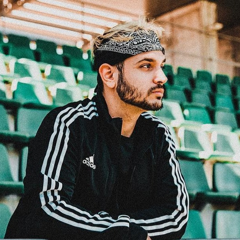 Contact ViTuber - Creator and Influencer