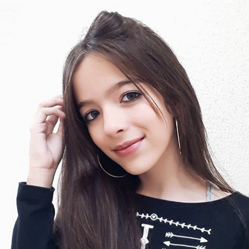 Contact Bia Teodoro - Creator and Influencer