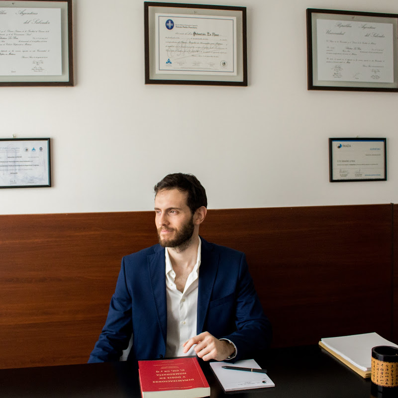 Contact DR LA ROSA - Creator and Influencer