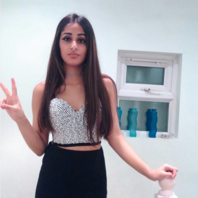 Contact Rosana Fashion - Creator and Influencer