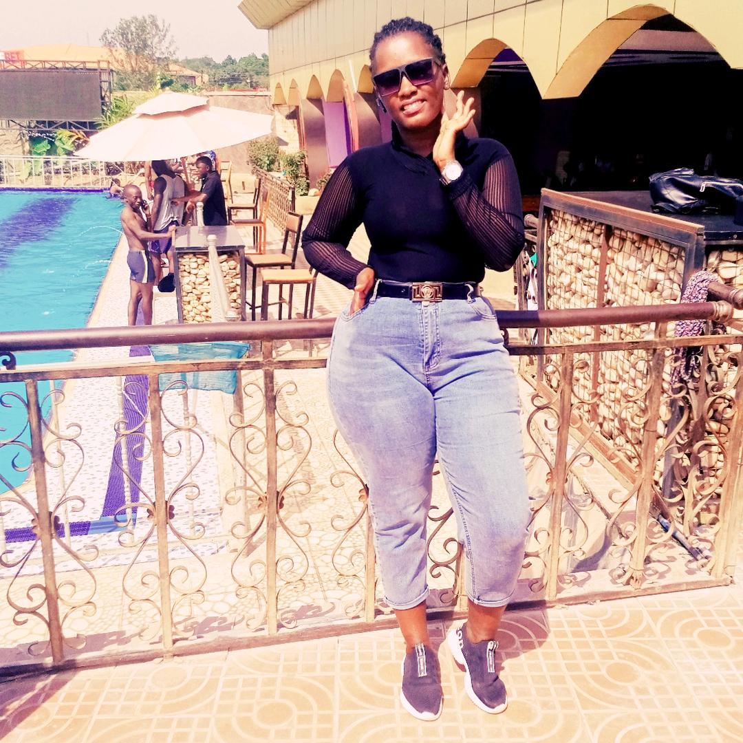 Contact Amorah winy - Creator and Influencer