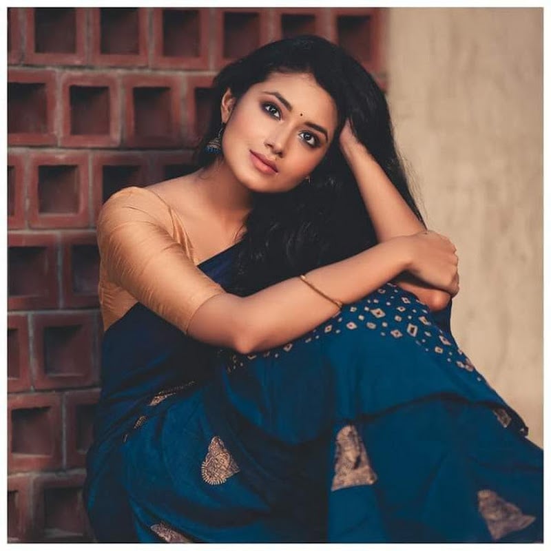 Contact Tasnia Farin - Creator and Influencer