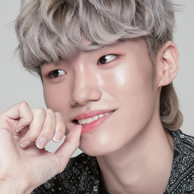 Contact 준콩 Joon-Peanut - Creator and Influencer