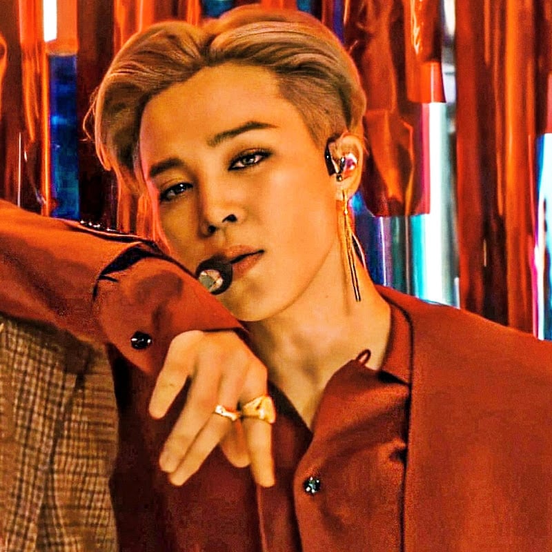 Contact BTS SAGA - Creator and Influencer