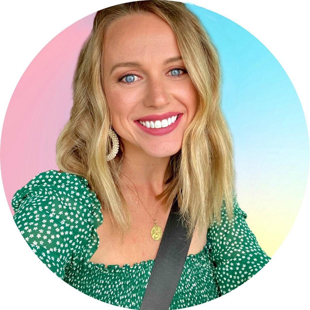 Contact Sarah the corporate mama - Agent, Manager and Publicist Details