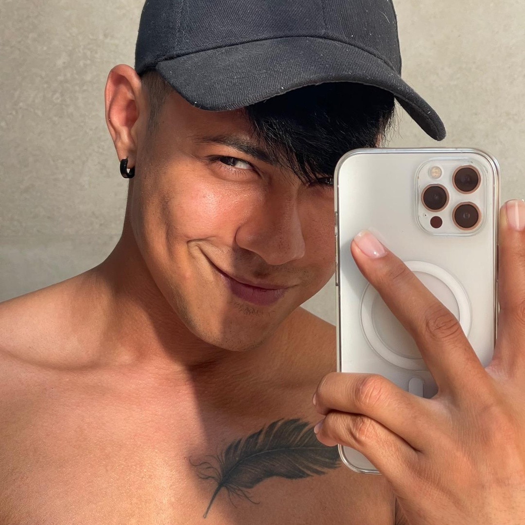 Contact Jesus Renteria - Agent, Manager and Publicist Details