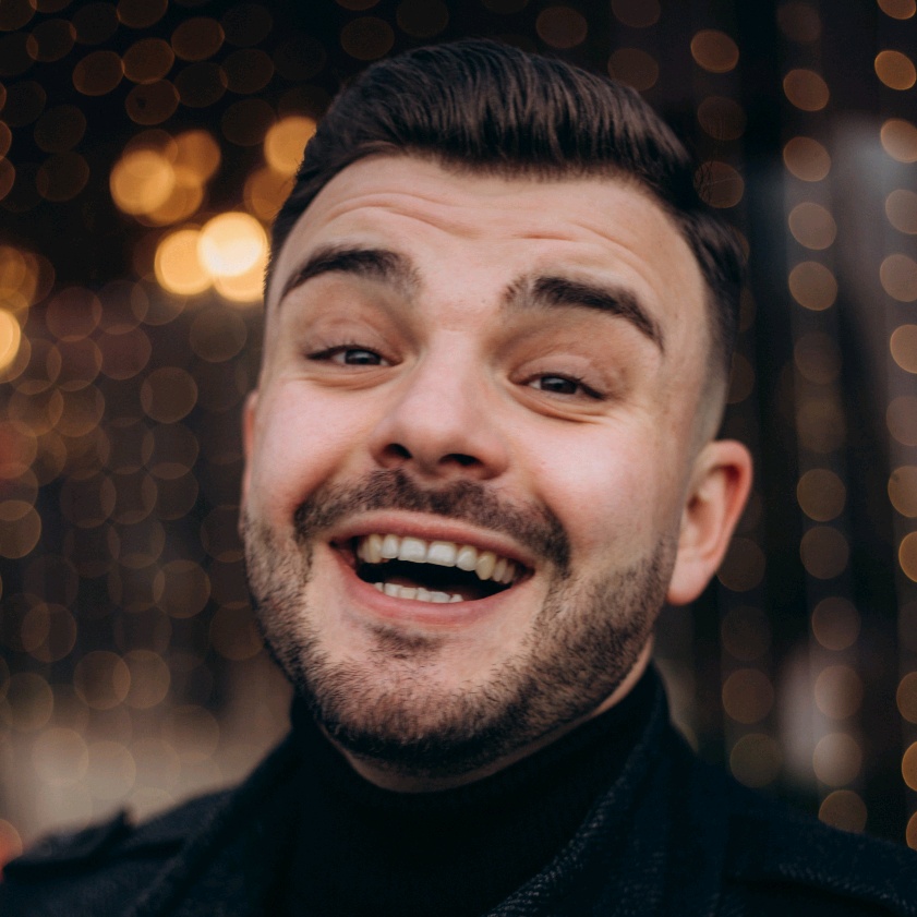 Contact Vasiliy Mishlen - Creator and Influencer