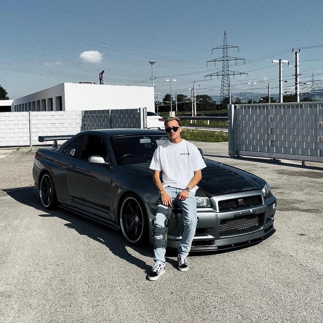 Contact Schaefchen - Creator and Influencer