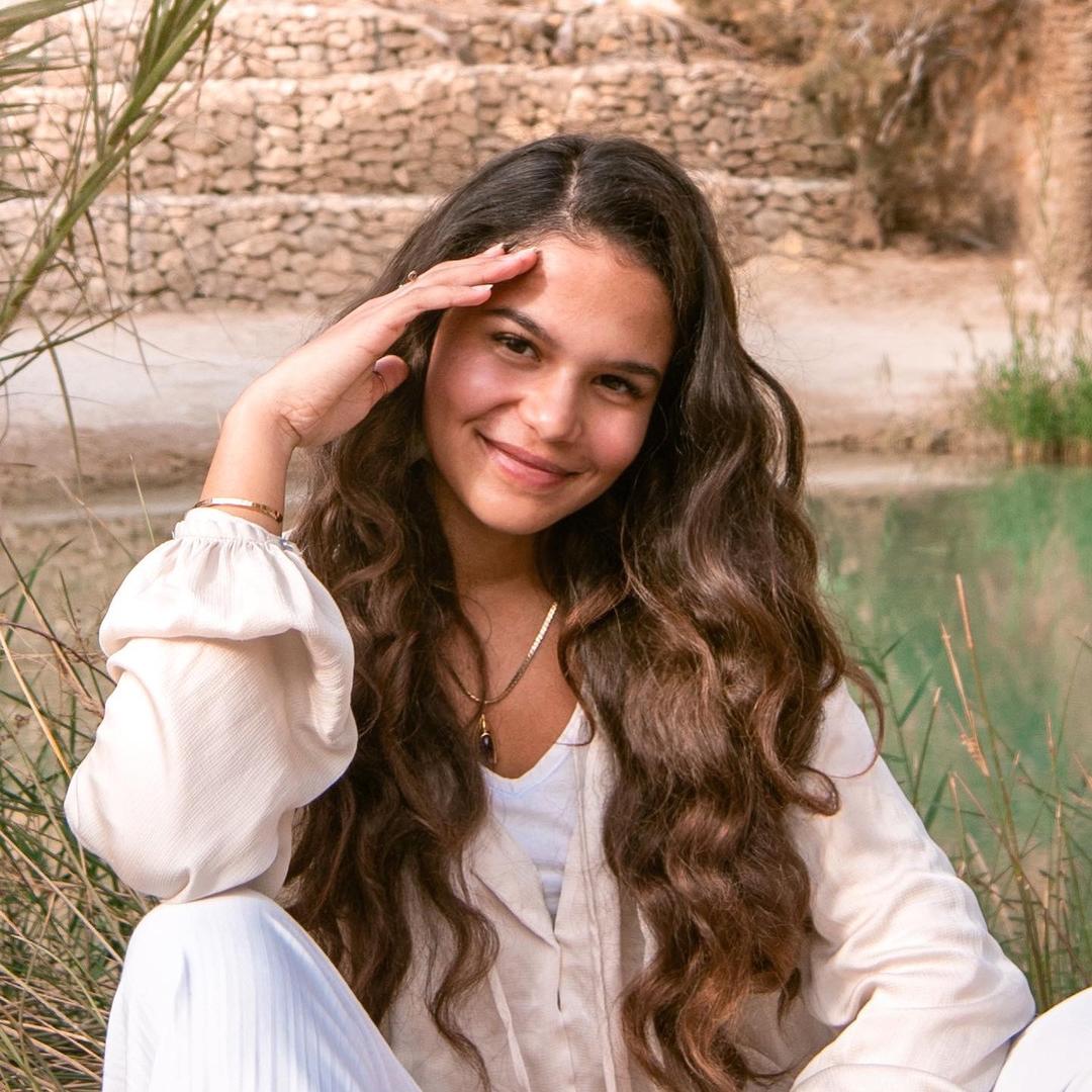 Contact ANDI – TRAVEL - Agent, Manager and Publicist Details