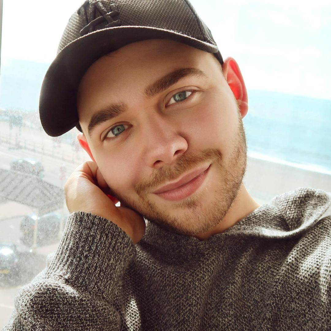 Contact Jake-Jamie - Creator and Influencer