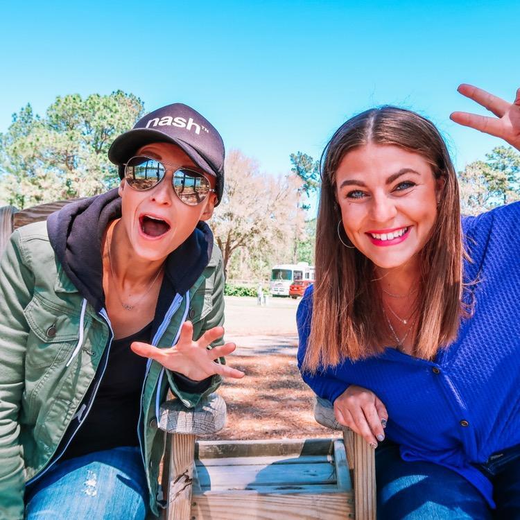 Contact Life with Beth and Court - Creator and Influencer