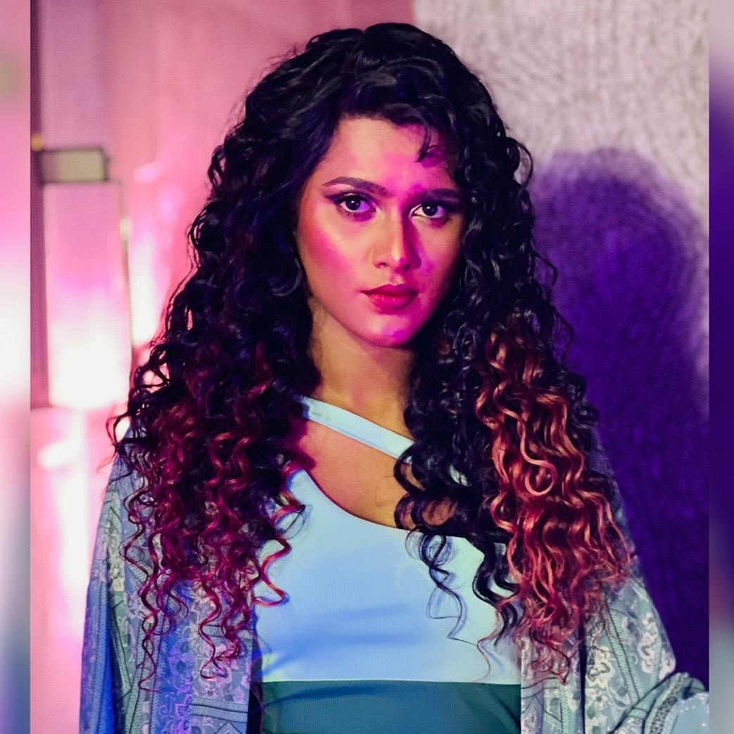 Contact ShEra EduMz - Creator and Influencer