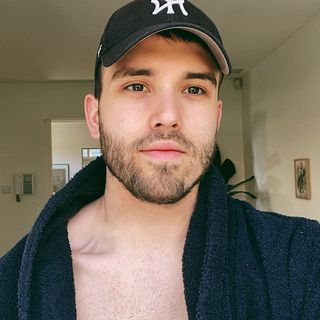 Contact Jordan Garfield - Agent, Manager and Publicist Details