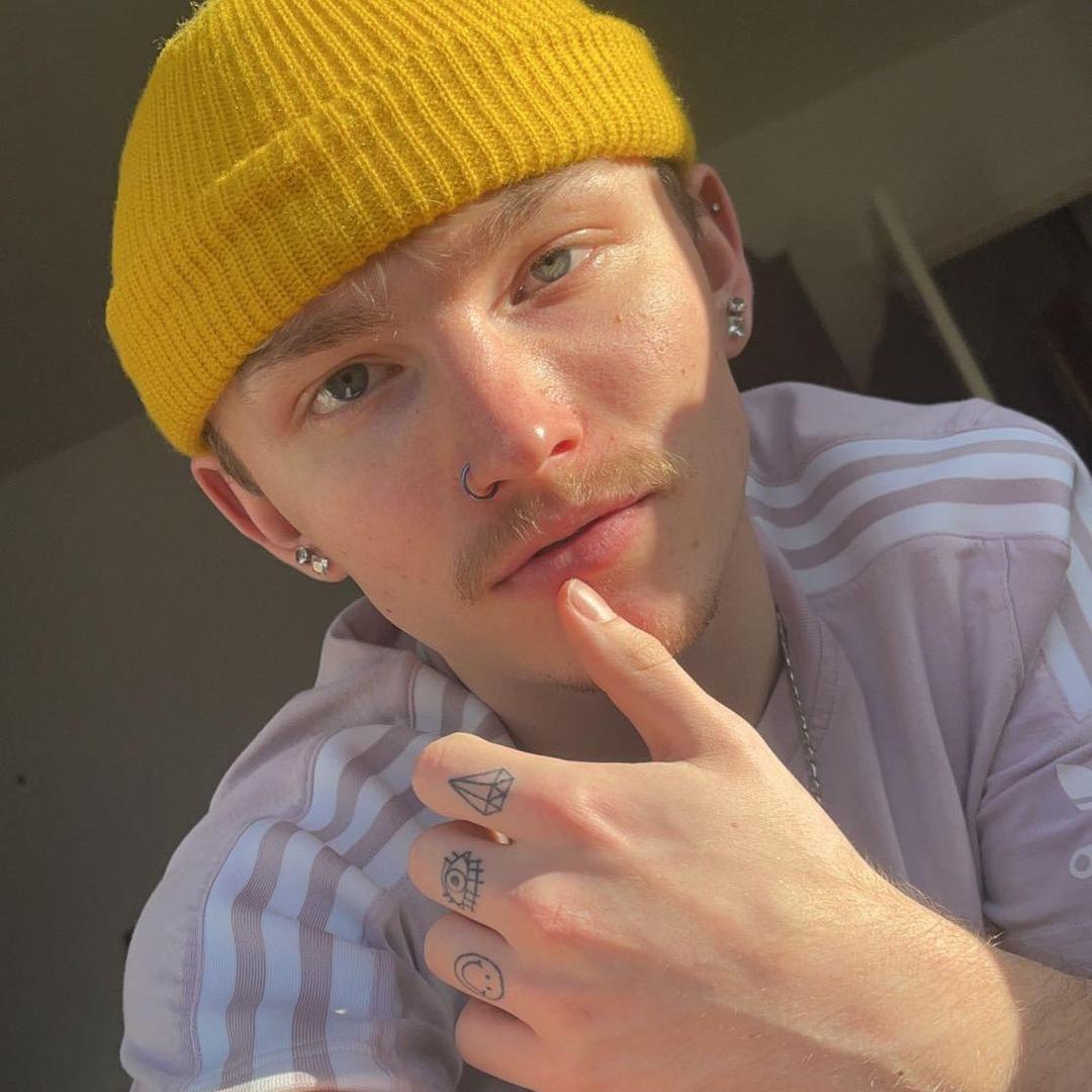 Jamie Knowles Influencer Profile - Work With Influencer Jamie Knowles