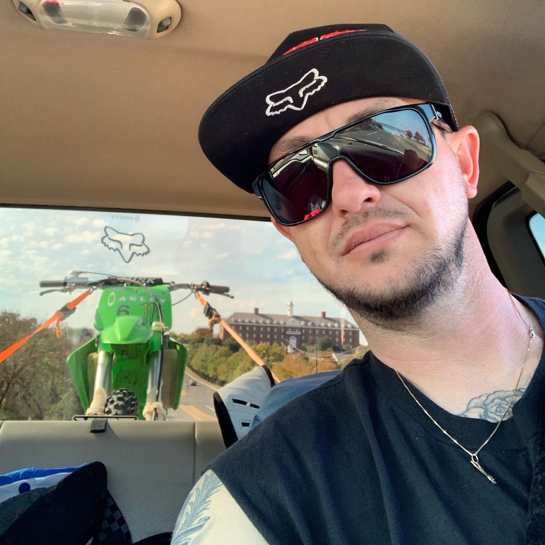 Contact All Clear Auto Glass - Creator and Influencer