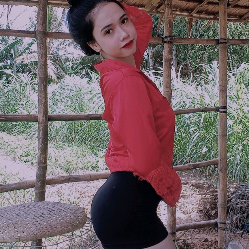 Contact Ly Thach - Creator and Influencer