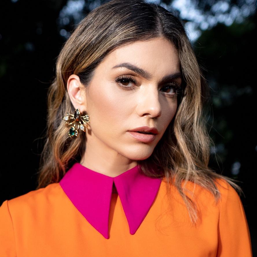 Contact oficialkellykey - Creator and Influencer