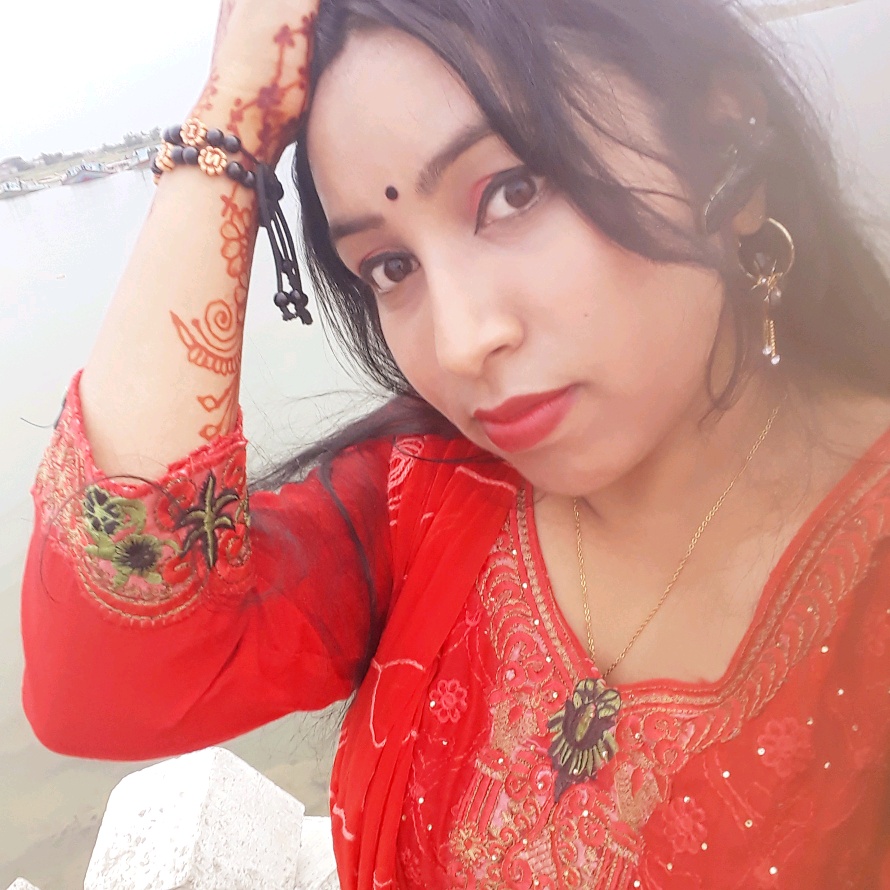 Contact Ritta - Creator and Influencer