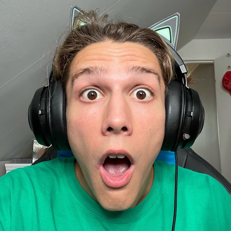 Contact Nich Reacts - Creator and Influencer