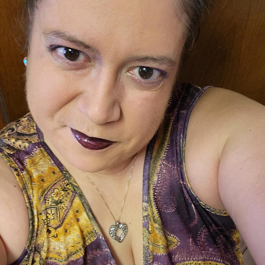 Contact Vixen - Creator and Influencer