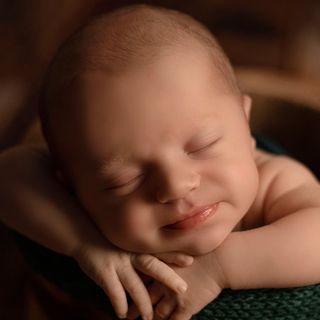 Contact Asher Frank - Agent, Manager and Publicist Details