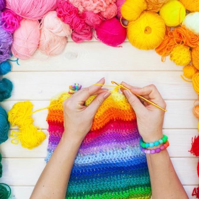 Contact aprende crochet - Creator and Influencer