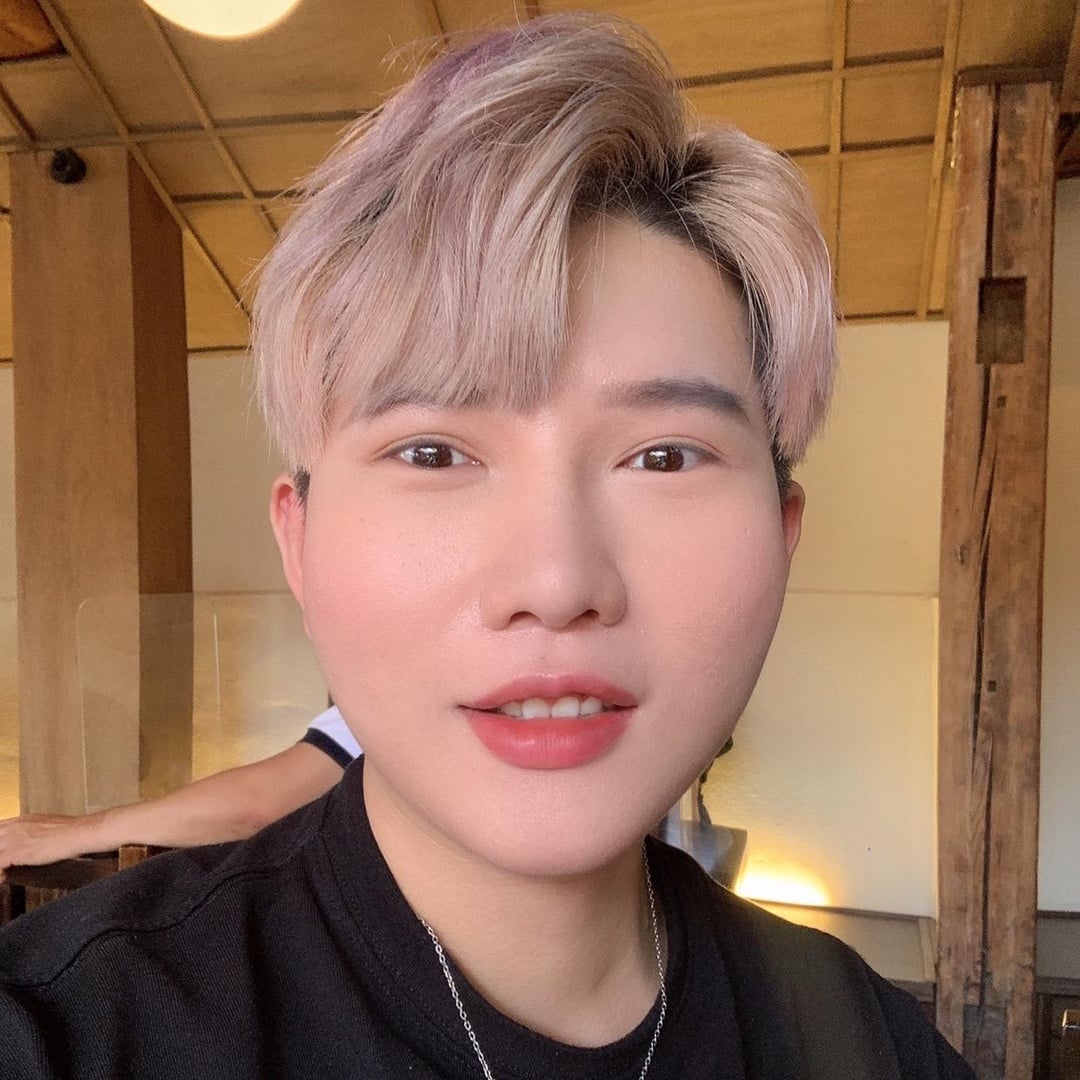 Contact zoo._.v - Creator and Influencer