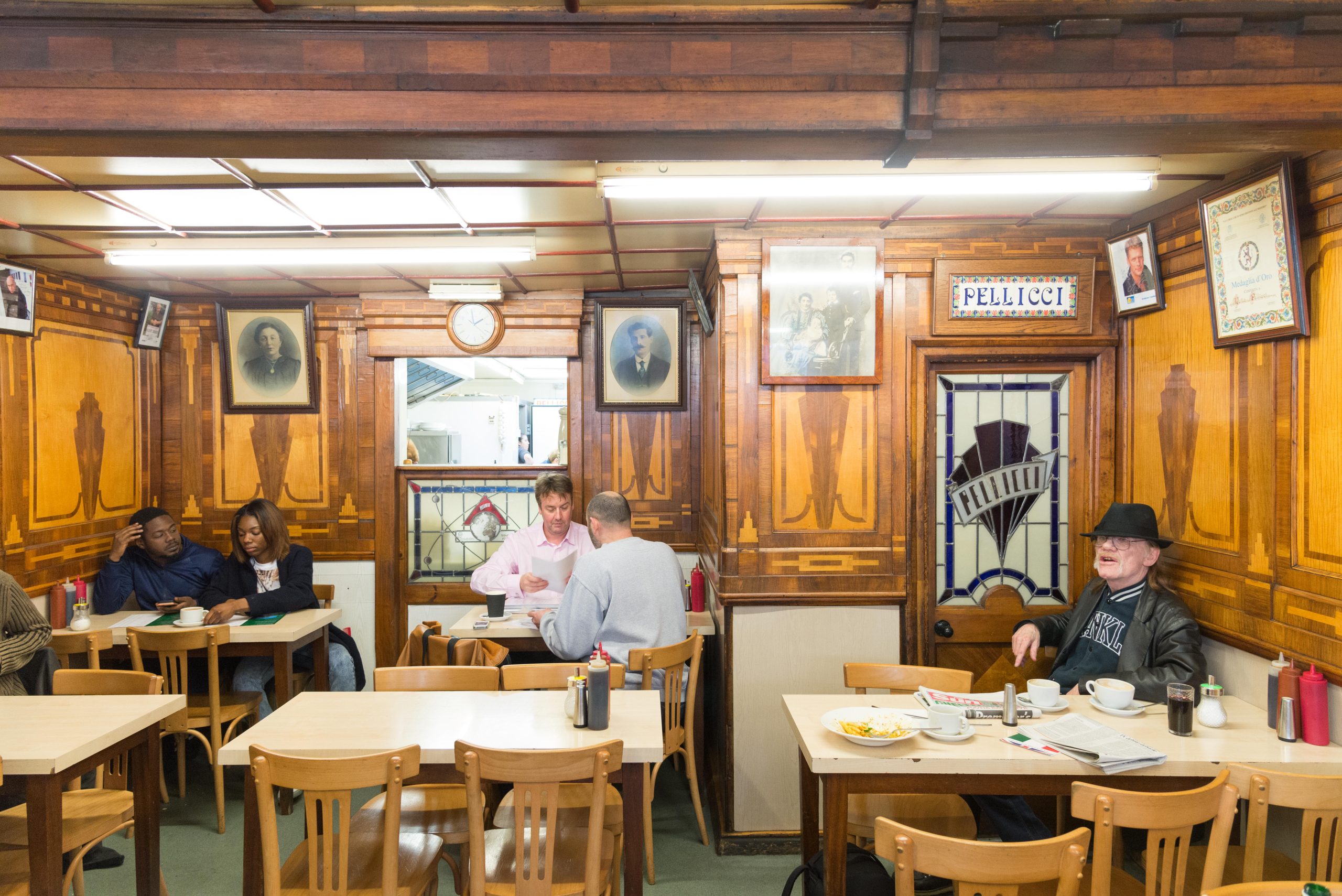 The Best London Retro Cafes for Classic British Breakfasts