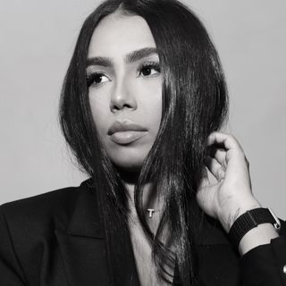 Contact Taina Alves - Agent, Manager and Publicist Details