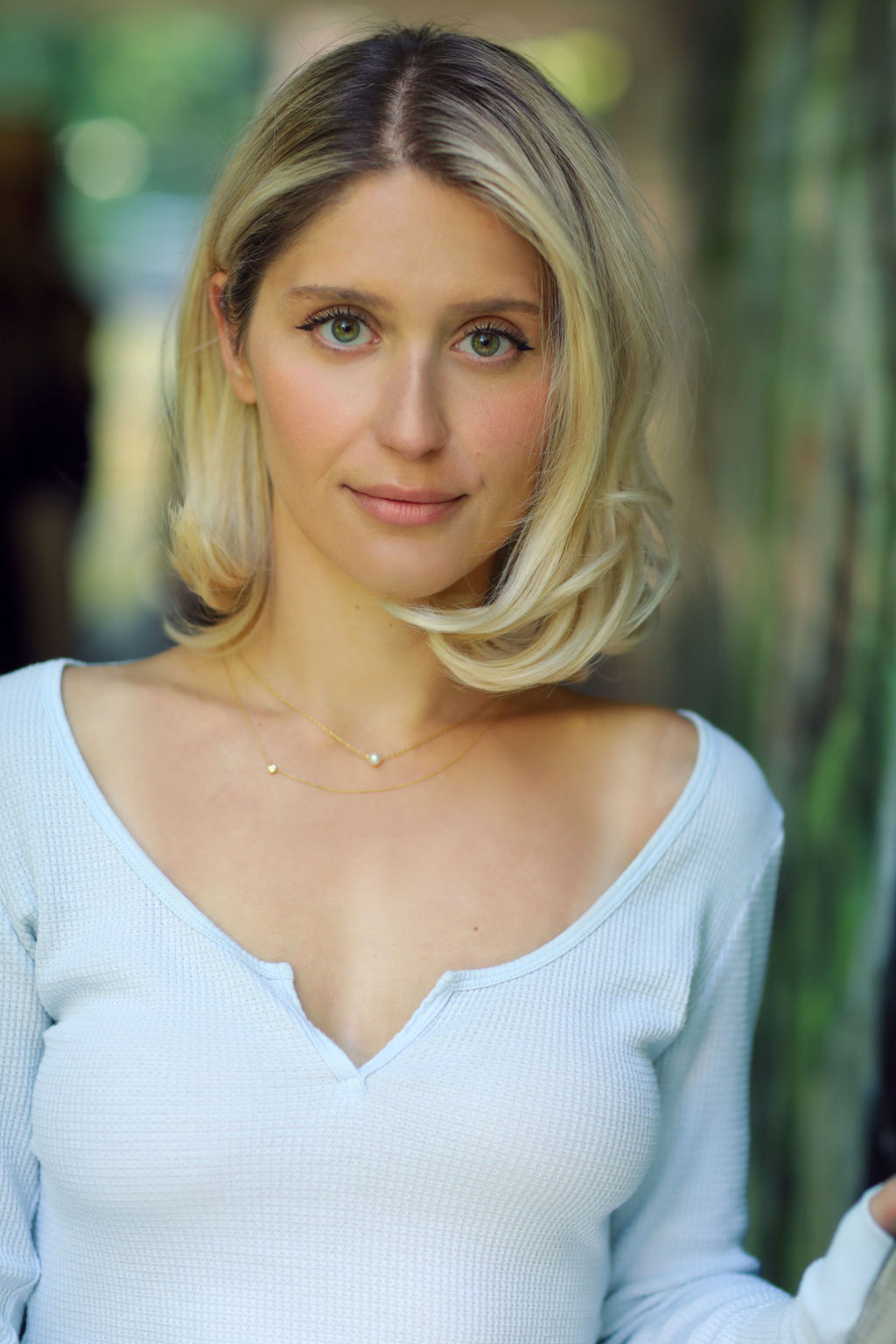 Contact Ally Battaggia - Agent, Manager and Publicist Details