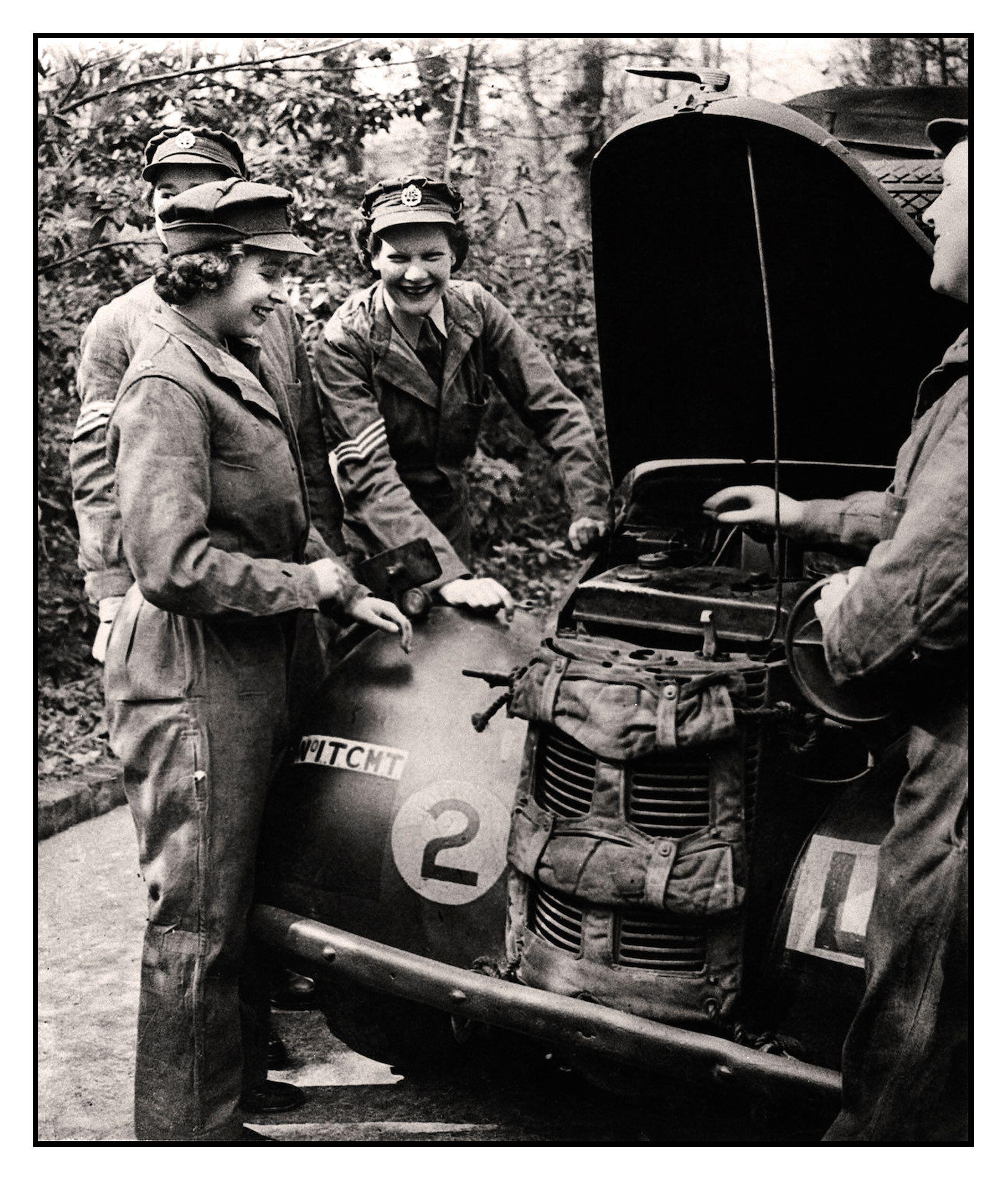 The Queen: A Life In Pictures - The Handbook