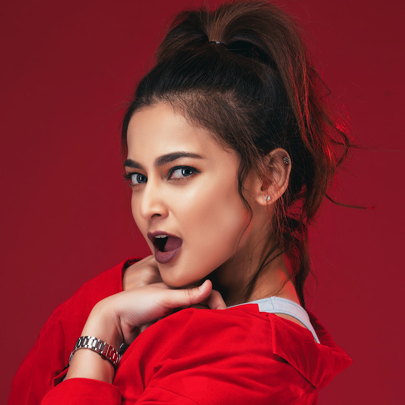 Contact Reen Rahim Official - Creator and Influencer