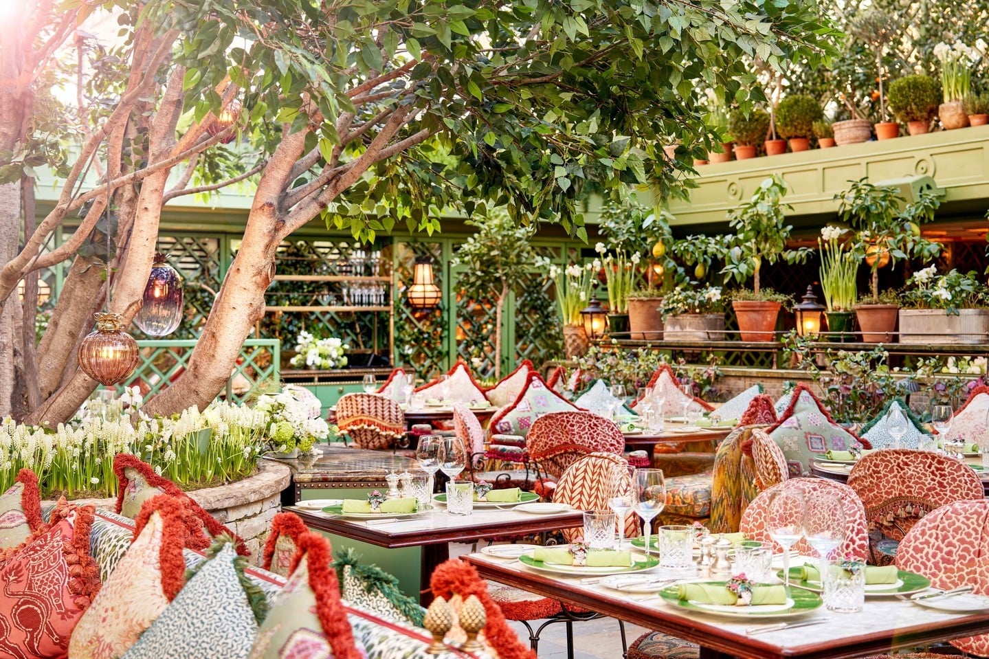 Worlds Most Exclusive Clubs: From London To Tokyo